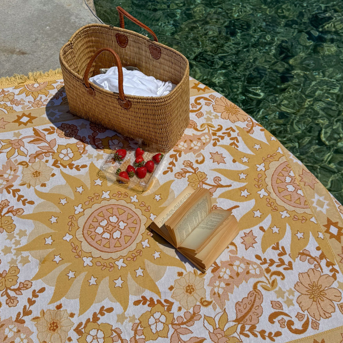 Vacanza Woven Beach Blanket | Extra Large Picnic Rug – ISLA Label Australia